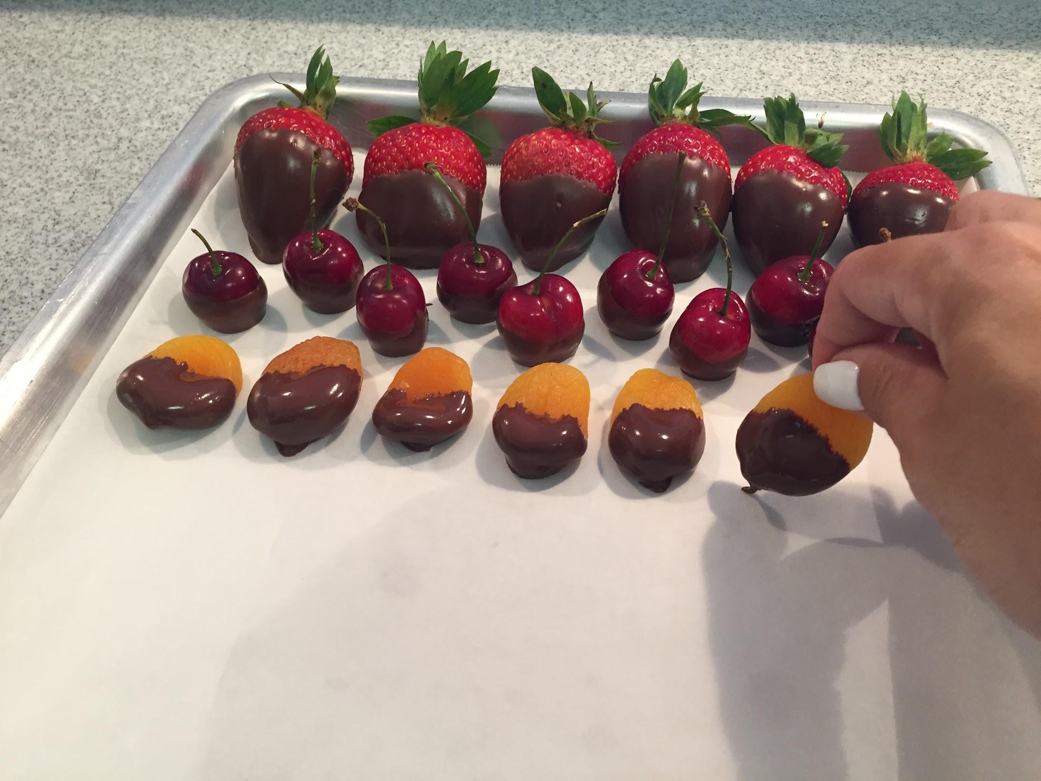 Only Easy: Chocolate-Dipped Fruit – Living Hilo Style