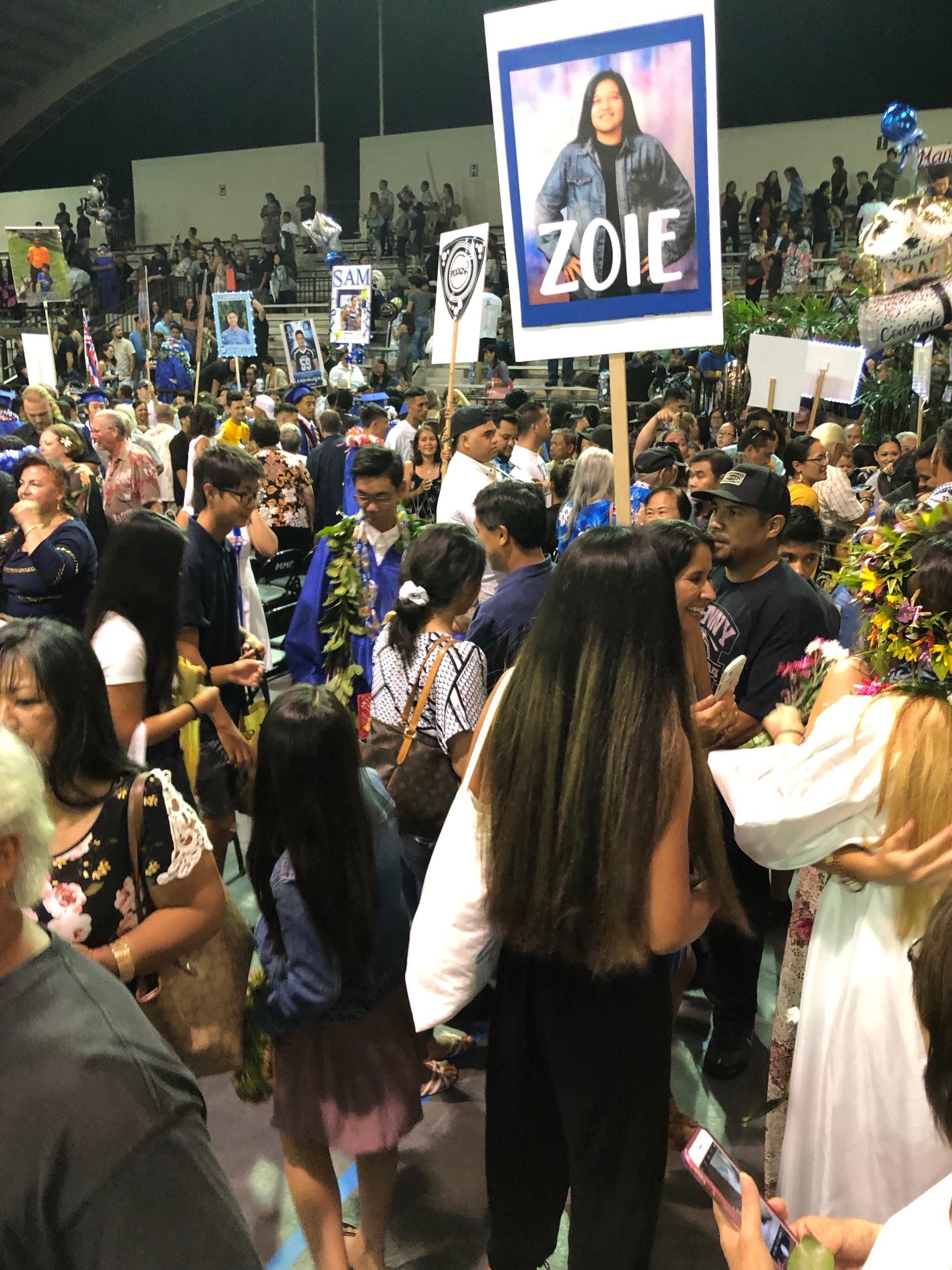 Hilo DIY: Handmade, Budget-Friendly Graduation Sign – Living Hilo Style